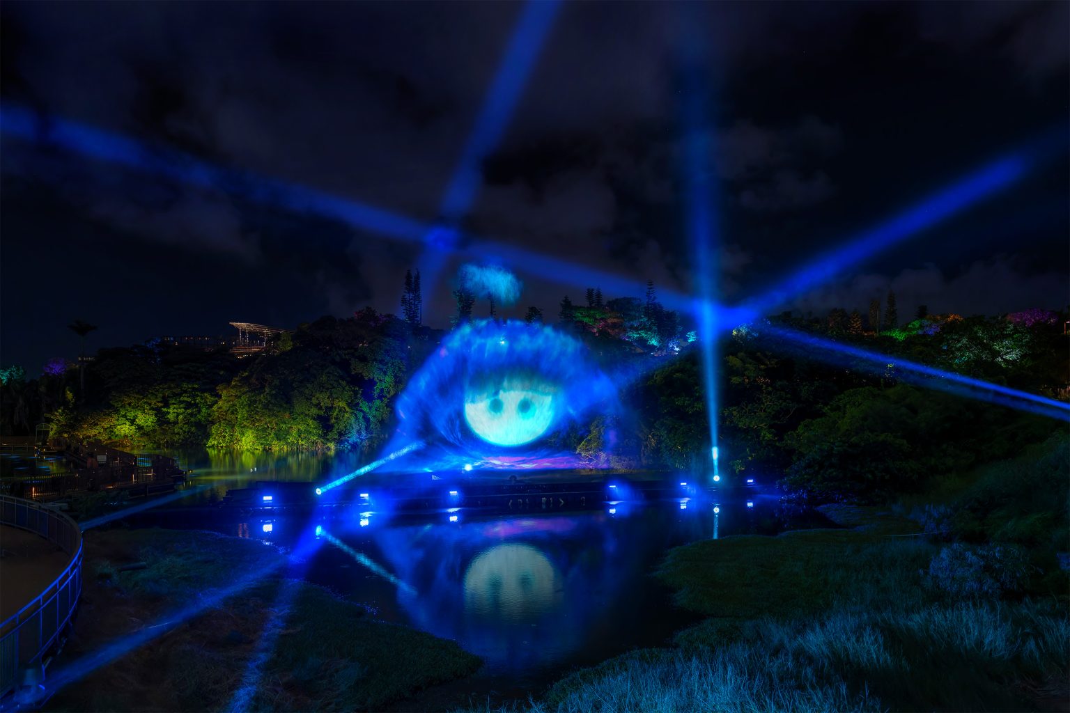 日本初となる常設のウォータープロジェクションショーをstuがプロデュース。「沖縄こどもの国」沖縄の夜に新たなエンターテインメントを提供。 - stu inc.